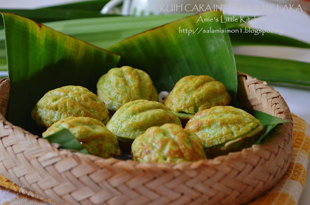 Kuih Cara Inti Gula Melaka - Amie's Little Kitchen