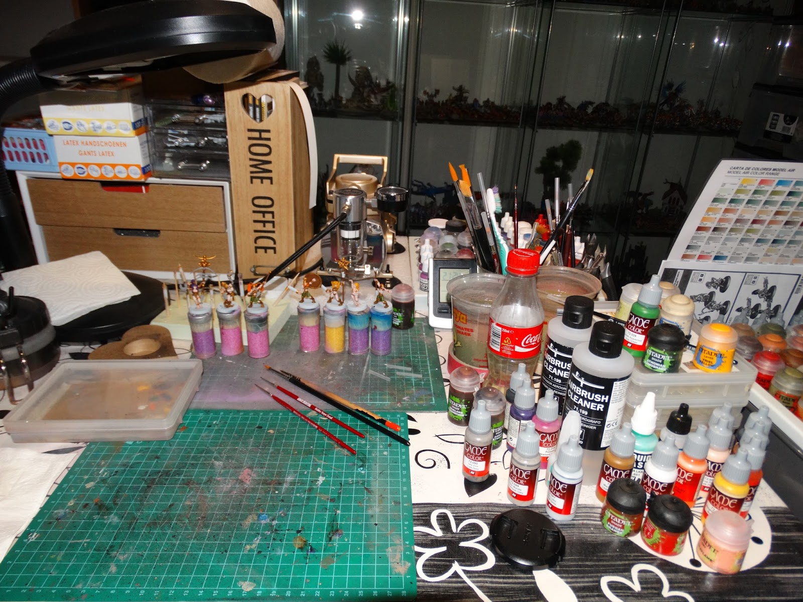 Making miniatures with Mario: Paint Table Saturday 159th edition