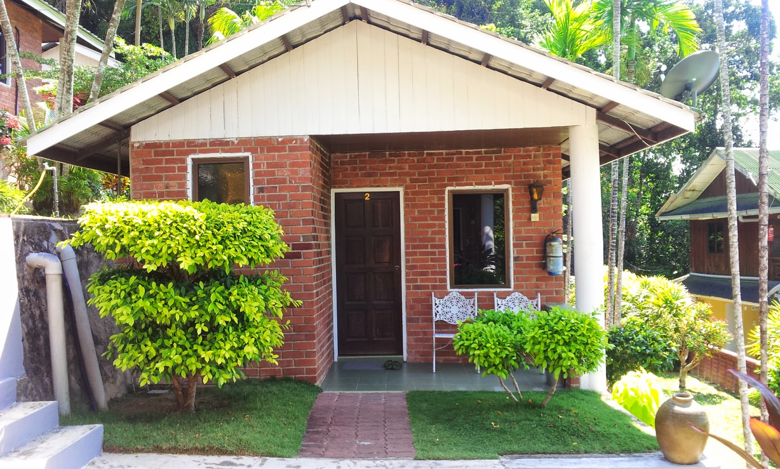 Coretan Pengembaraan : Endau Beach Resort, Pantai Penyabong