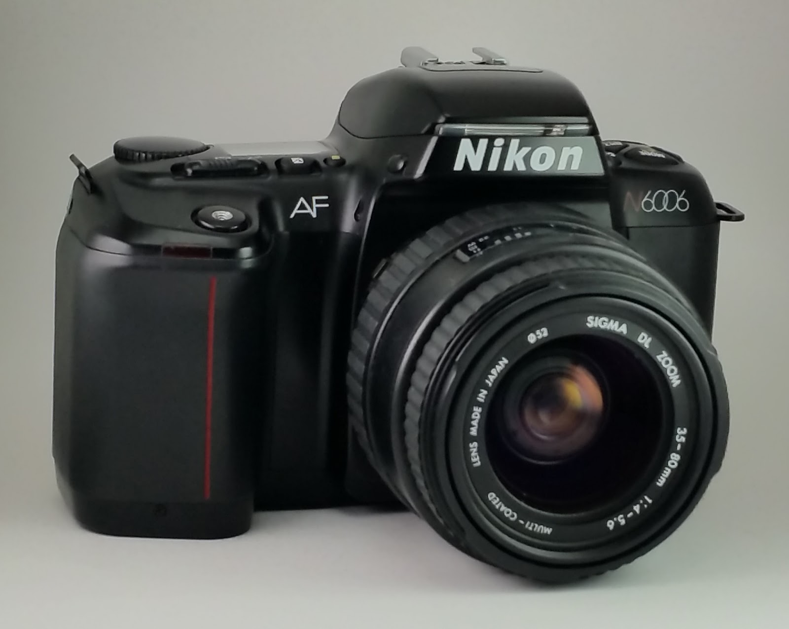 As Minhas Câmaras: Nikon N6006 (1990)