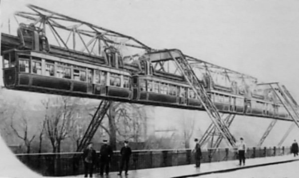 State of Technology: Germany’s Incredible Hanging Railway