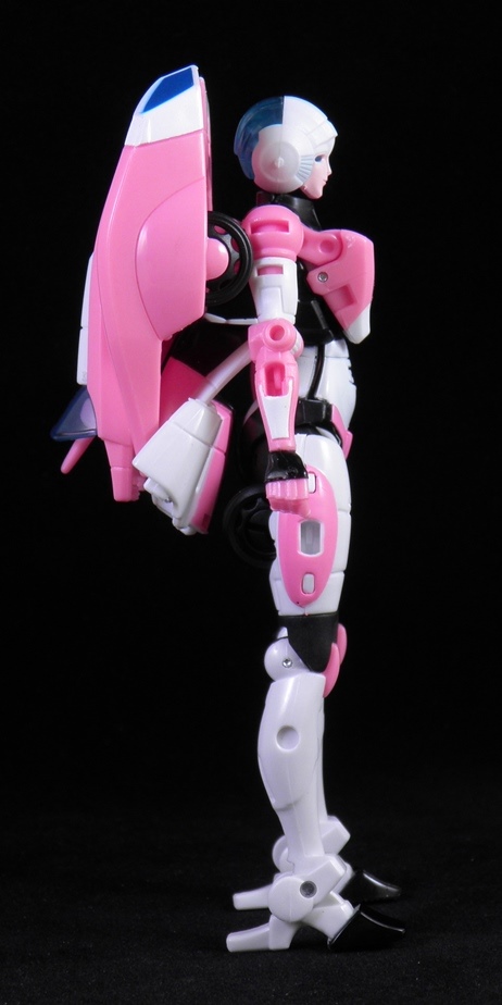 She's Fantastic: Transformers: Generations - ARCEE!