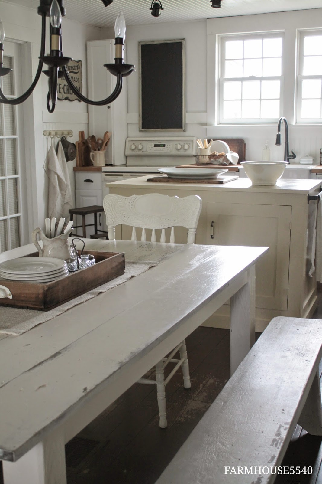 FARMHOUSE 5540: Farmhouse Friday ~ Farmhouse Kitchen