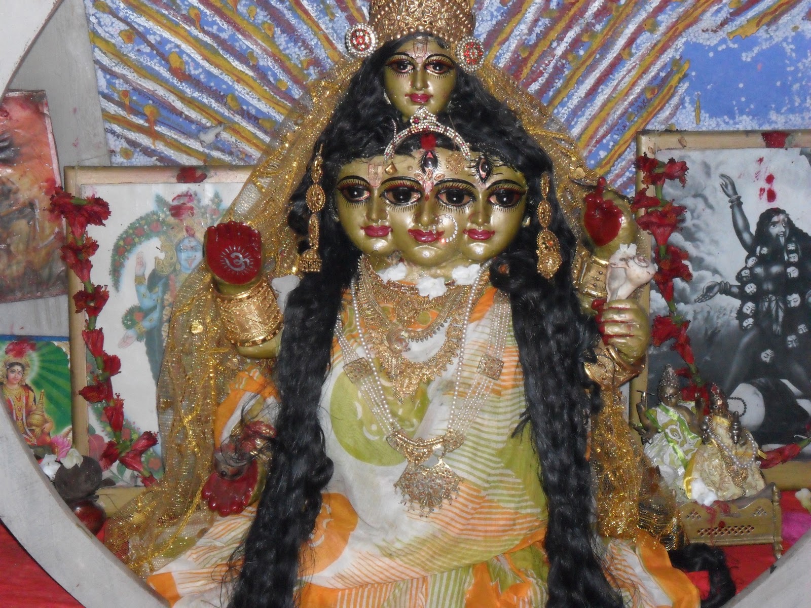 Maa Aparajita: Maa Aparajita