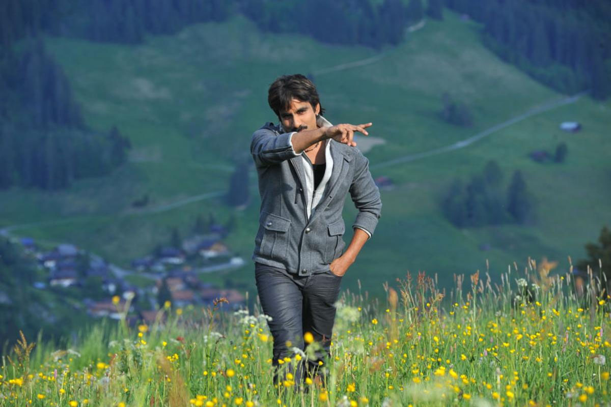 Telugu actor Ravi Teja Superb Look New High Quality HD Wallpaper ...