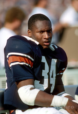 Hate It Or Love It ATL: CLASSIC ALL AROUND ATHLETE...BO JACKSON
