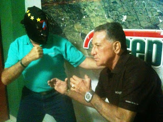 Elazotevenezolanoelblog: El Cantinflas de Lara, Lumar Pérez, cumpliendo ...