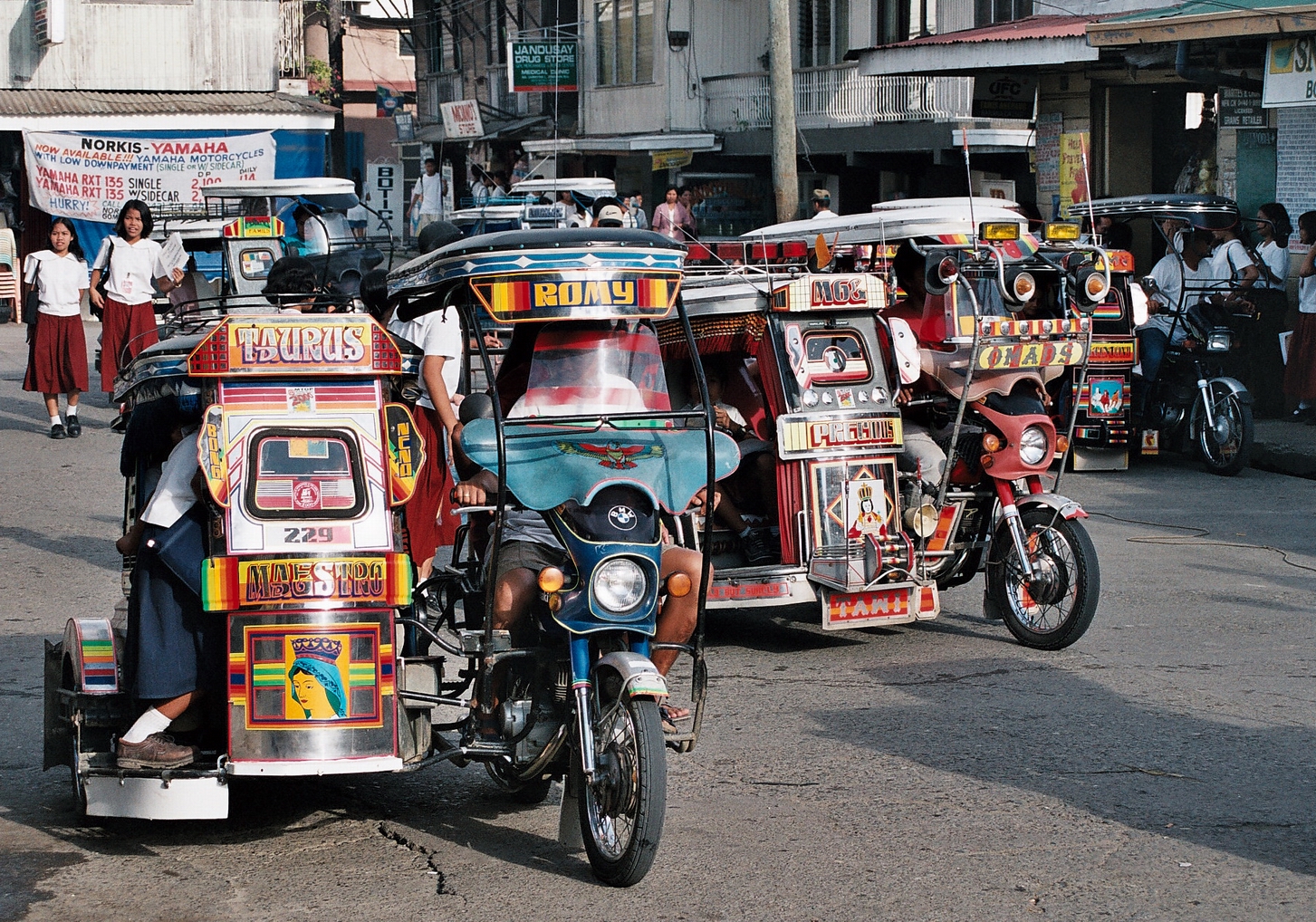MOTORCYCLE 74: Philippines sidecar taxis