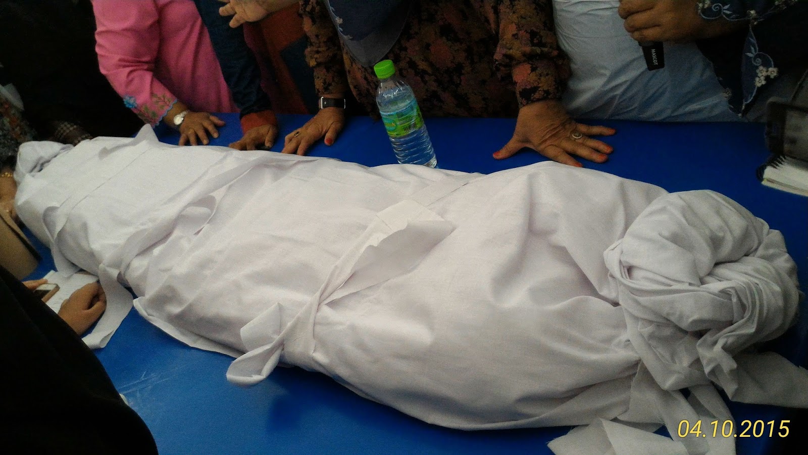 fiezabard: CARA MENGURUSKAN JENAZAH YANG WAJIB ANDA TAHU - PART 1