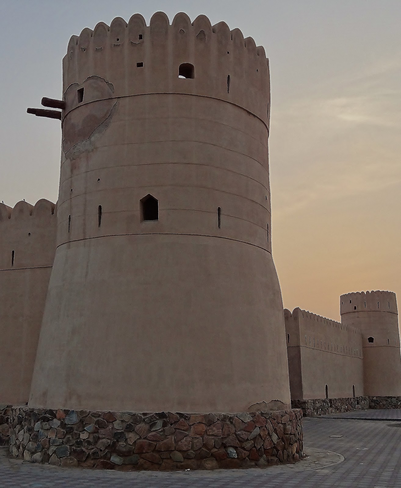 Go with Henry: Rural Al Musannah - castles, fishing villages & shops