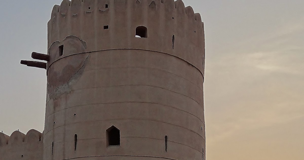 Go with Henry: Rural Al Musannah - castles, fishing villages & shops