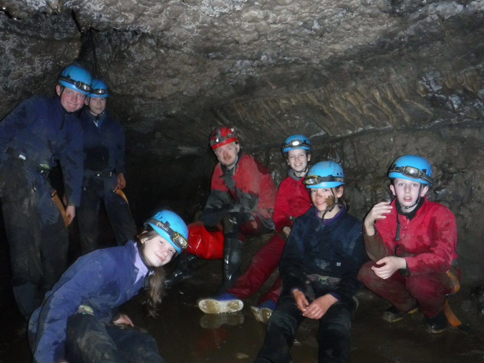 ITTH - Introduction to the Hills for Herts Guides & Scouts: Group 3 caving