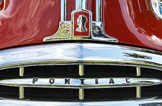 American Auto Emblems: PONTIAC