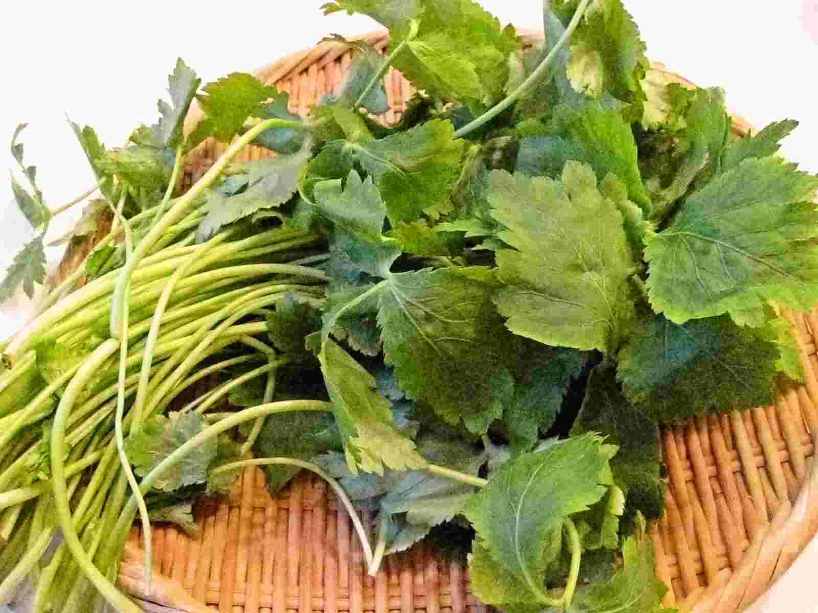 Recipes for Tom: Mitsuba