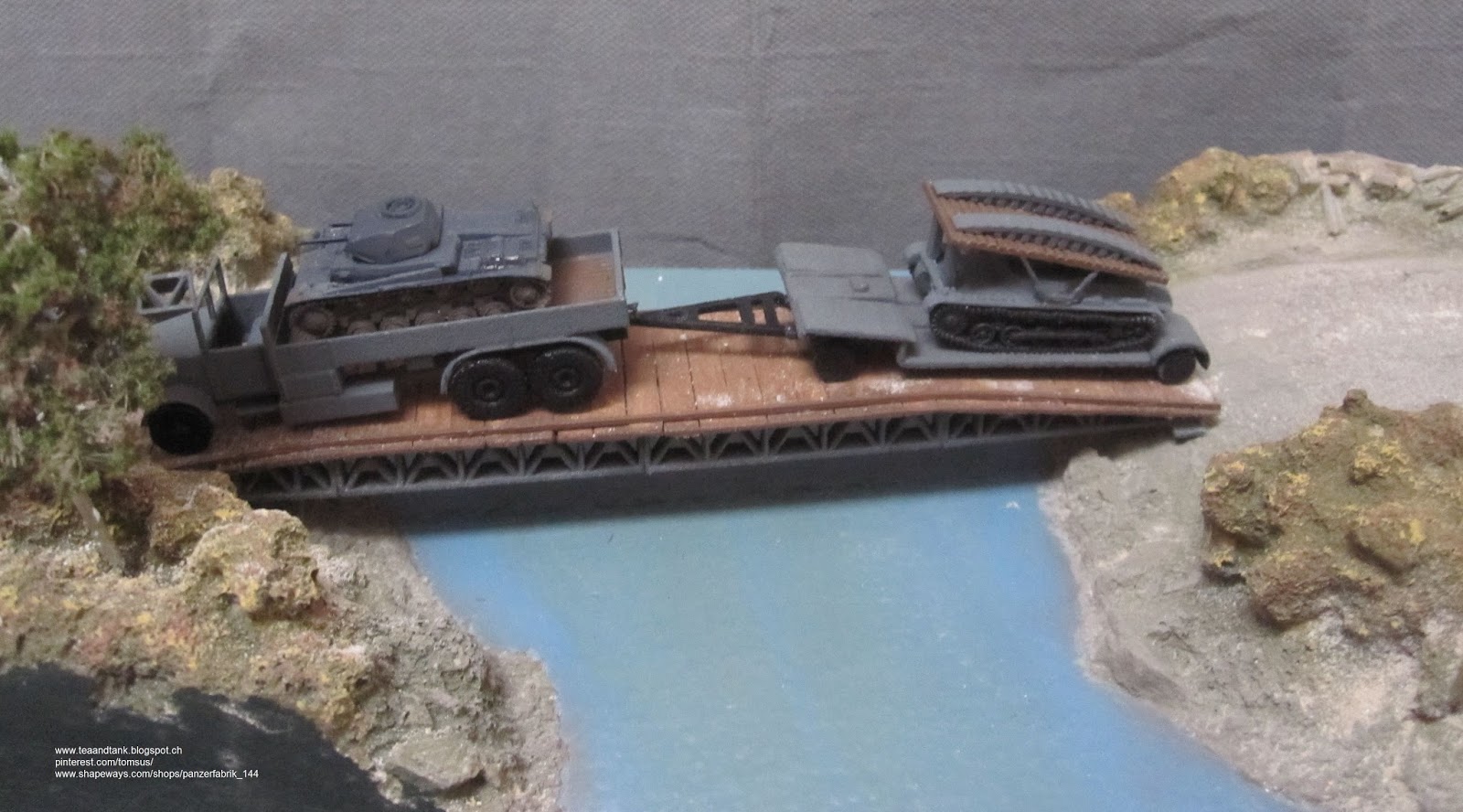 Tea and Tank: Crossing the bridge diorama on German K-Gerät