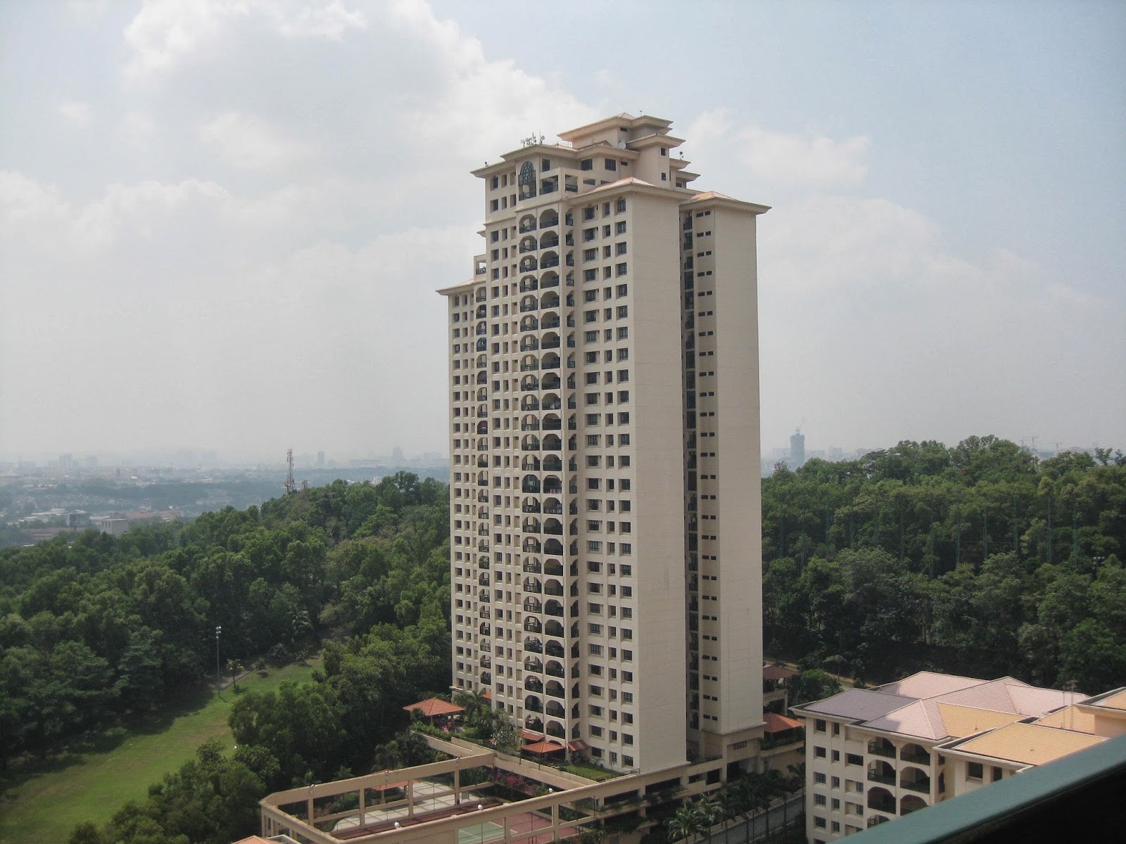 Bukit Utama Condominium, Bandar Utama, 47800 Petaling Jaya