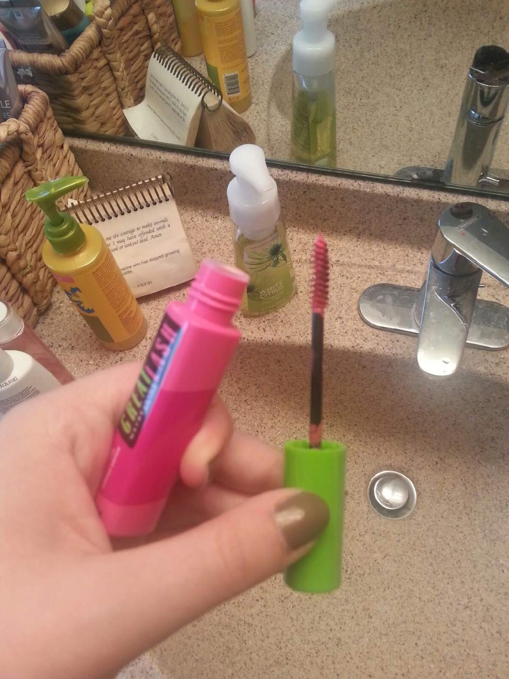 Review: Maybelline Wink of Pink Mascara | peachy noon