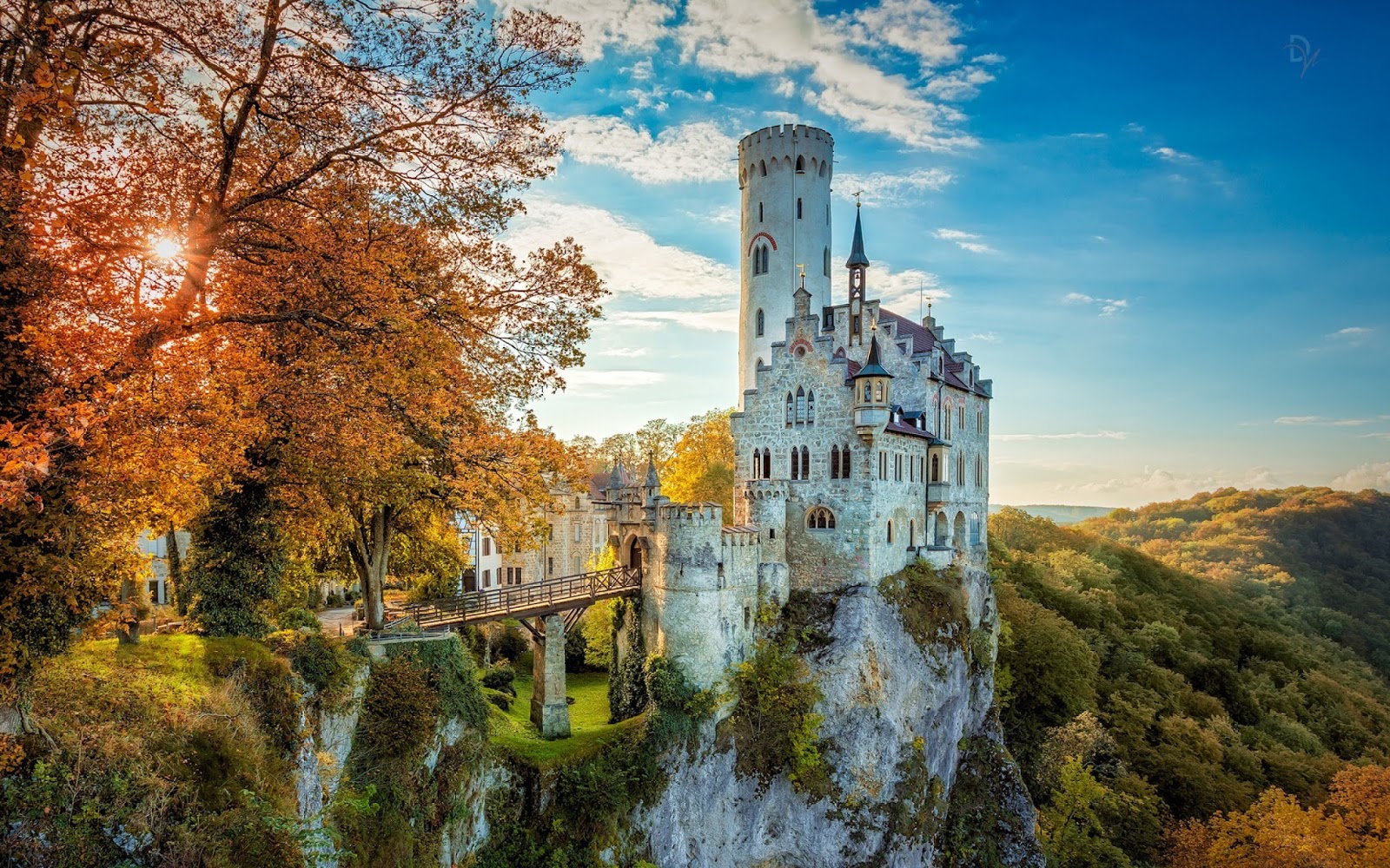 Kari LikeLikes: Lichtenstein Castle #adventure