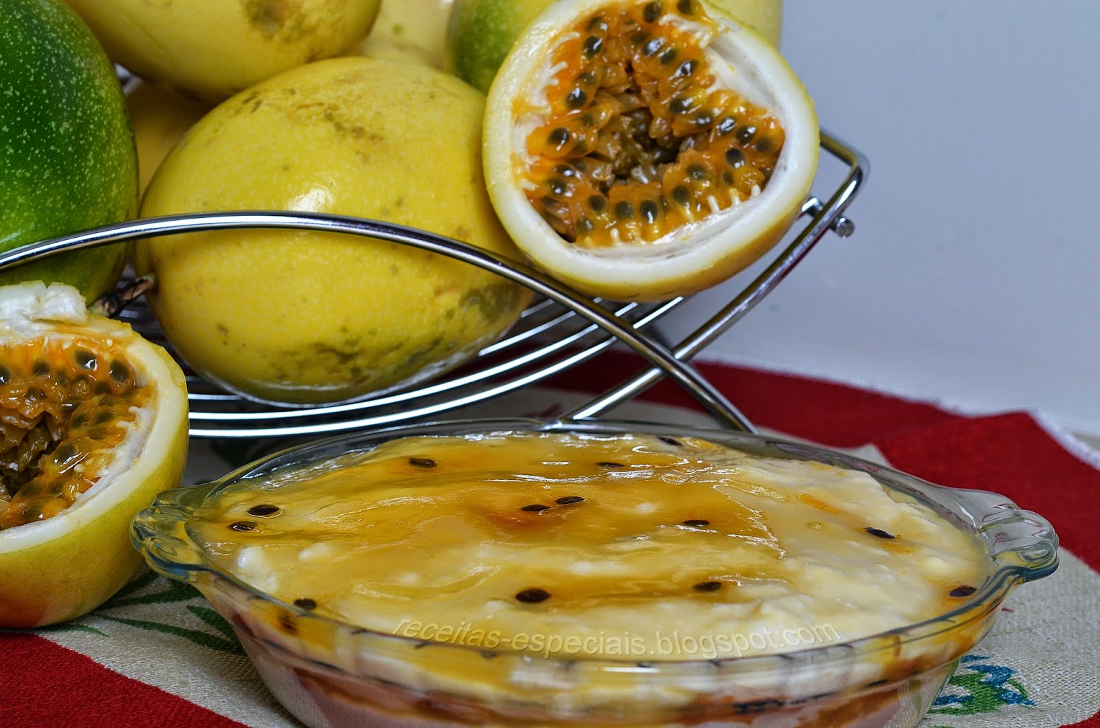 Pavê mousse de maracujá | Receita rápida e simples de fazer