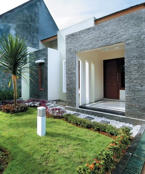 Rumah Minimalis Dengan Batu Alam