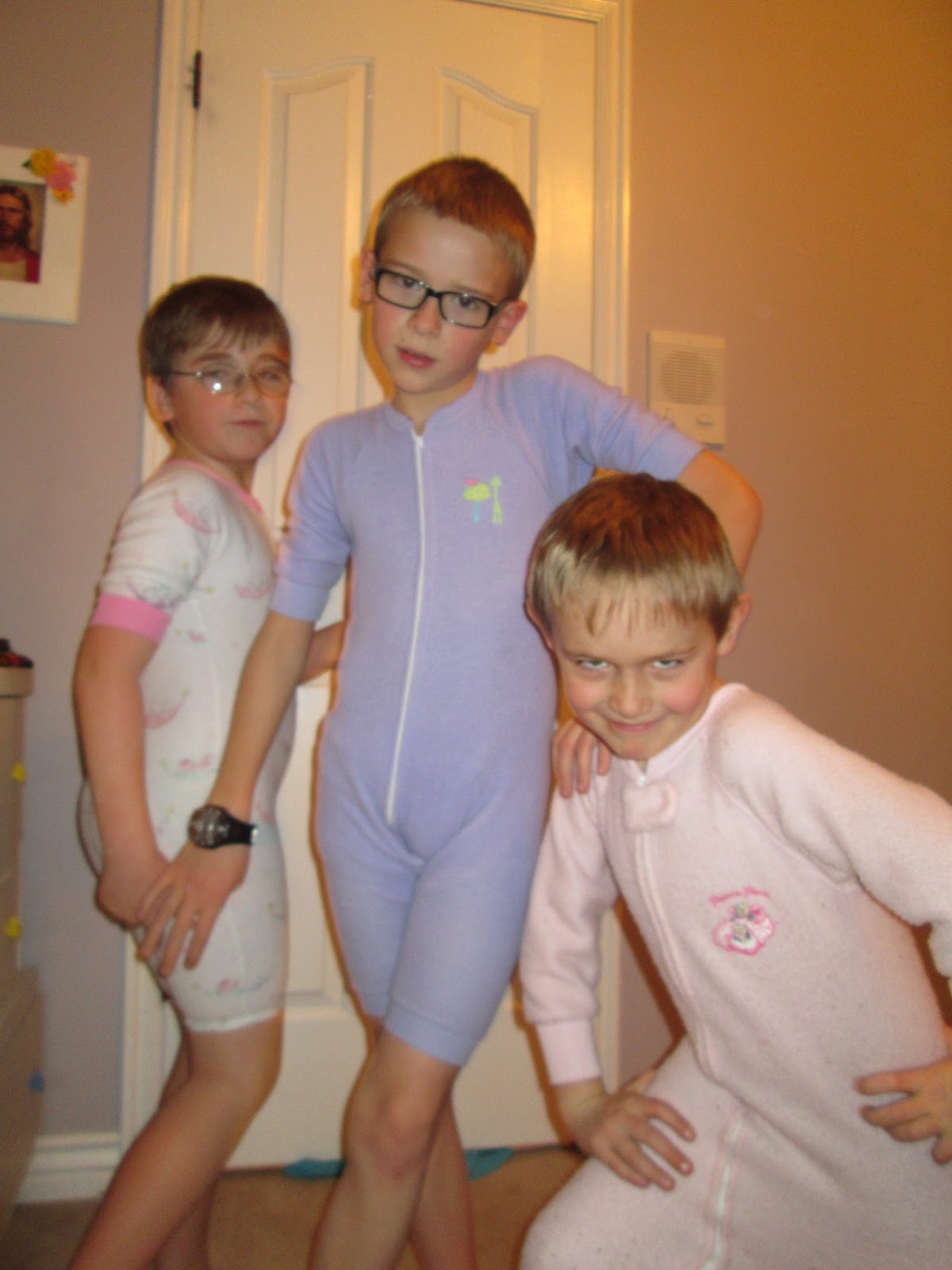 Our Life with 12 Kids * **: Silly Boys