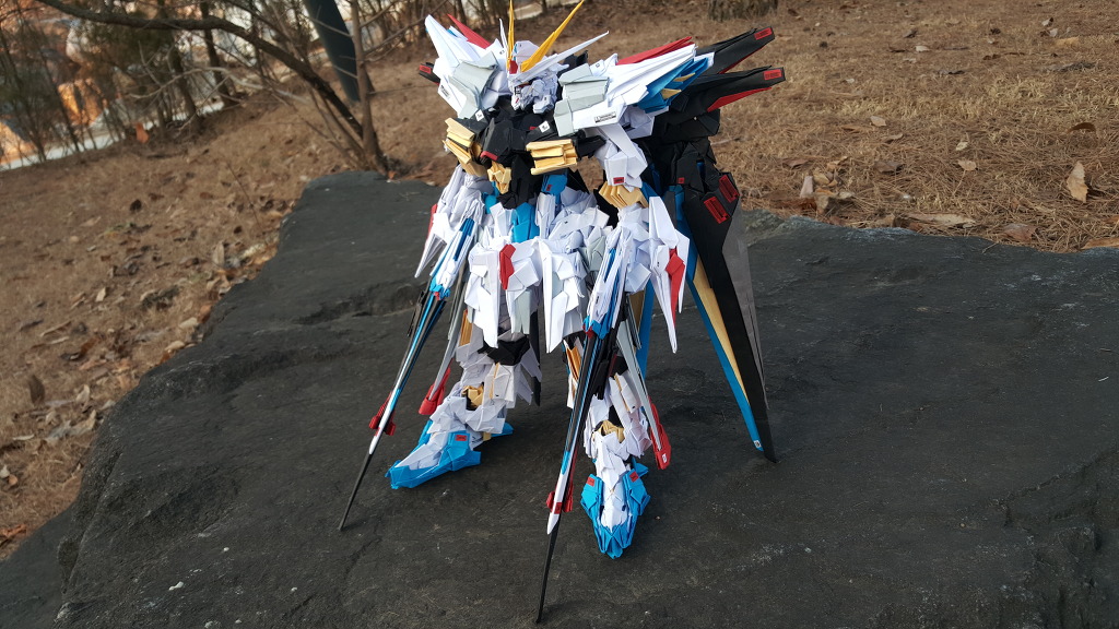 GUNDAM GUY: Gundam Papercraft: Strike Freedom Gundam