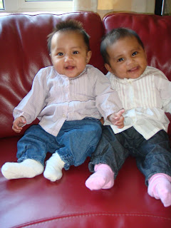 Trendy Twins: Twin outfits from day dot....