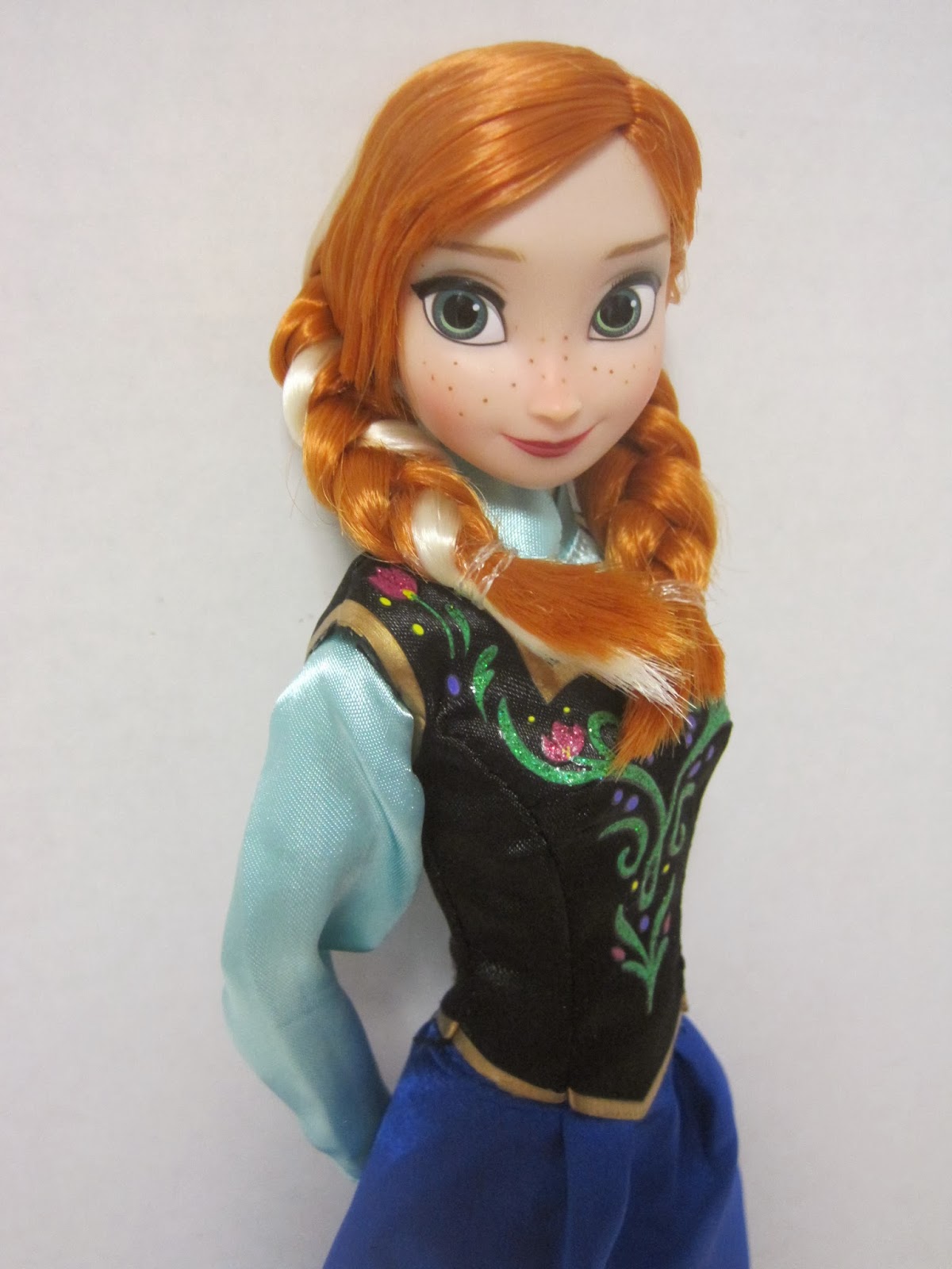 Never Grow Up: A Mom's Guide to Dolls and More: Disney's Frozen: Disney ...