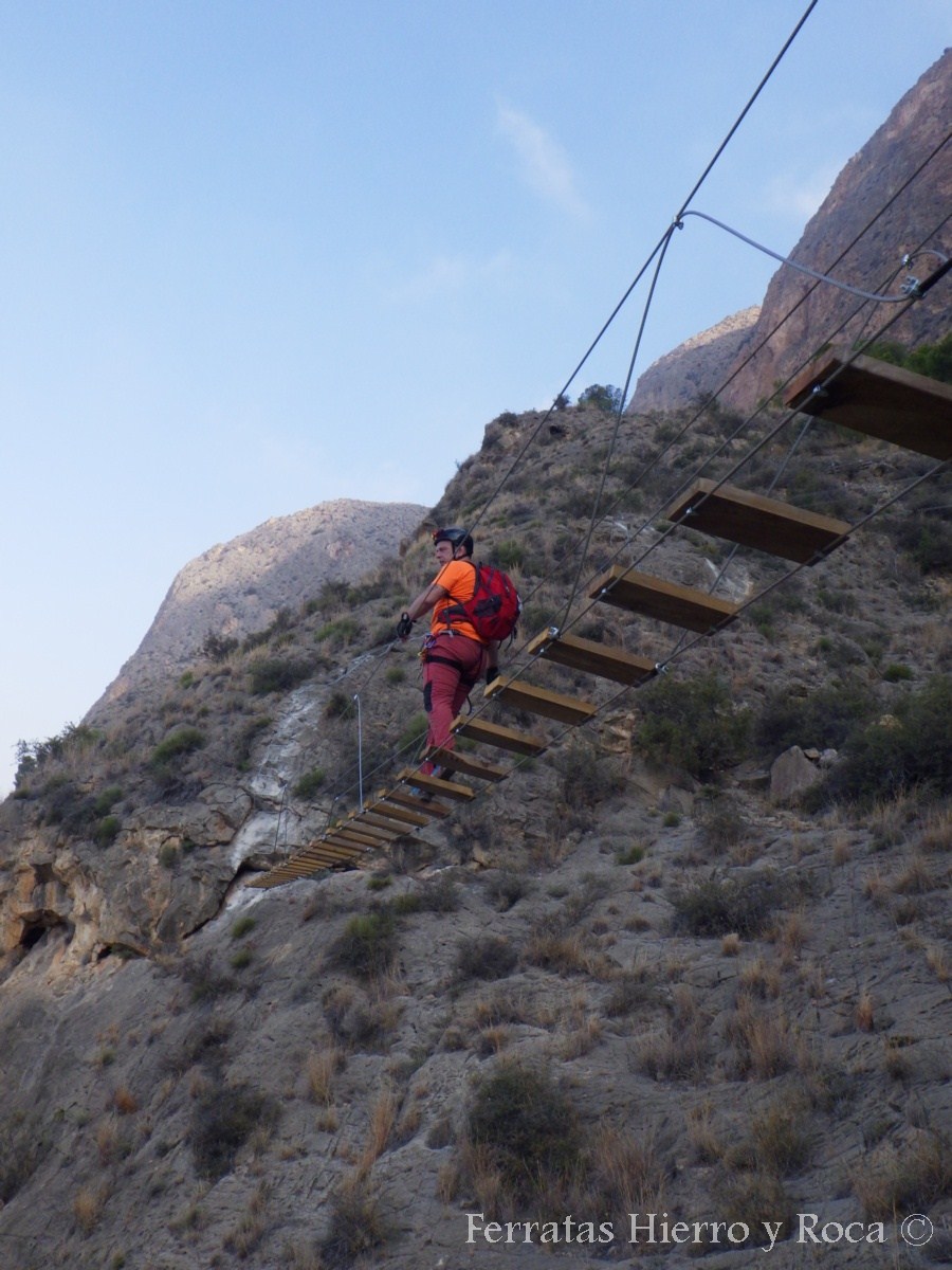 Vía Ferrata Redován - 1º Tramo Iniciación y Familiar | Ferratas Hierro ...