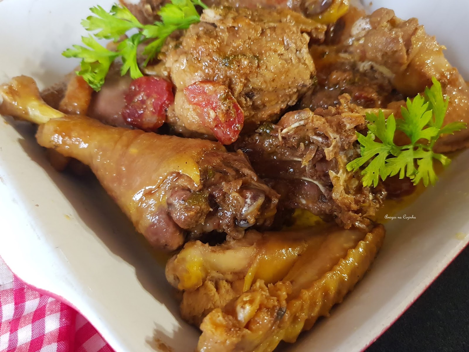 Amigos na Cozinha: Frango do campo guisado
