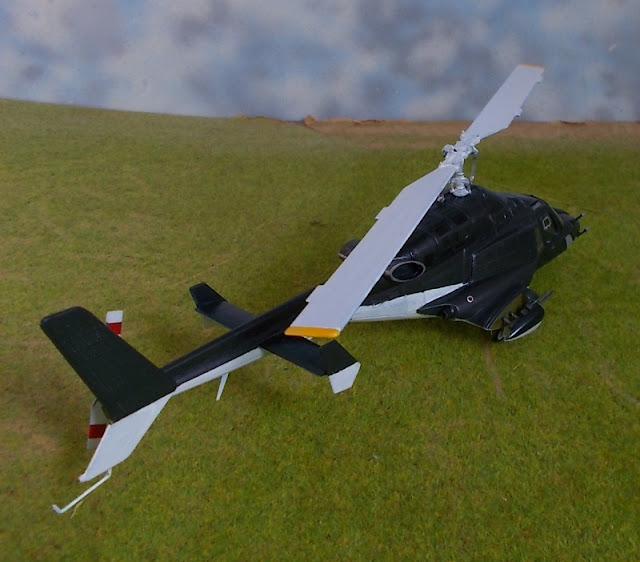 Bell 222 Airwolf - AMT/ERTL 1/48 (Bianca Krop-Kaiser) - Bildergalerie ...