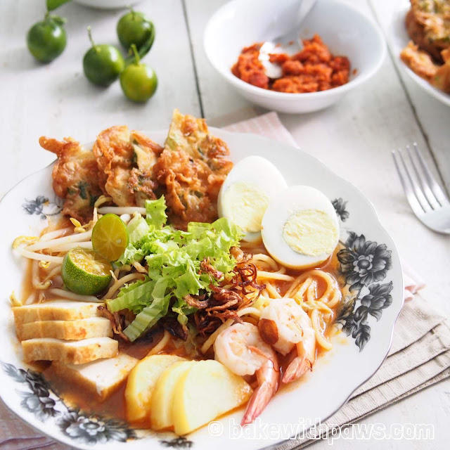 Mee Jawa - BAKE WITH PAWS