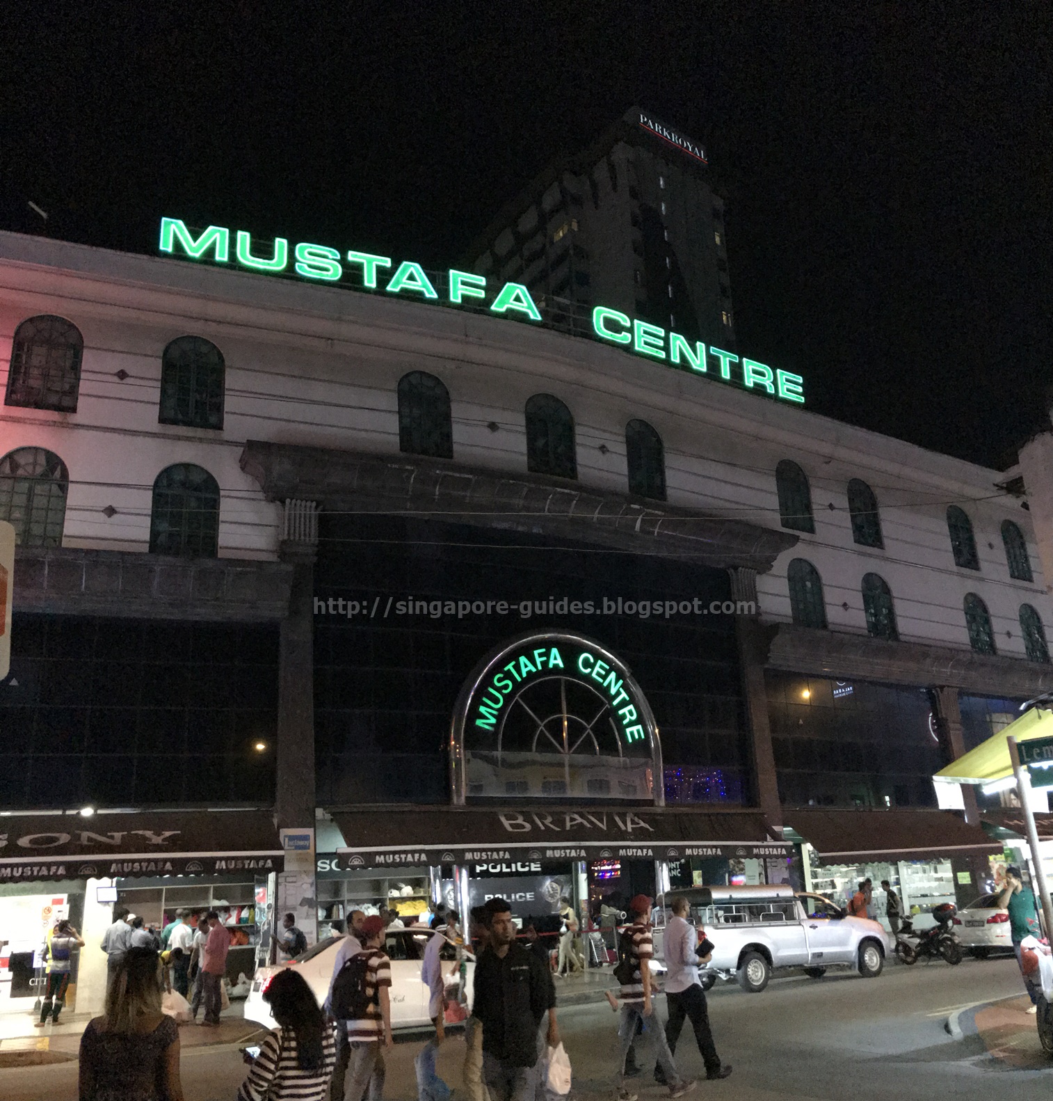 ห้างมุสตาฟา เซ็นเตอร์ (Mustafa Center)