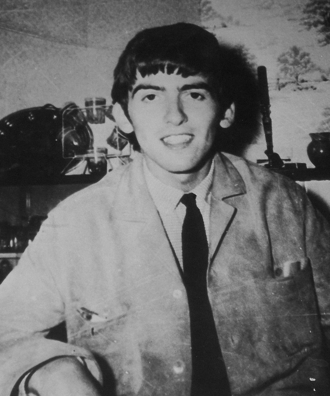Meet the Beatles for Real: Young George