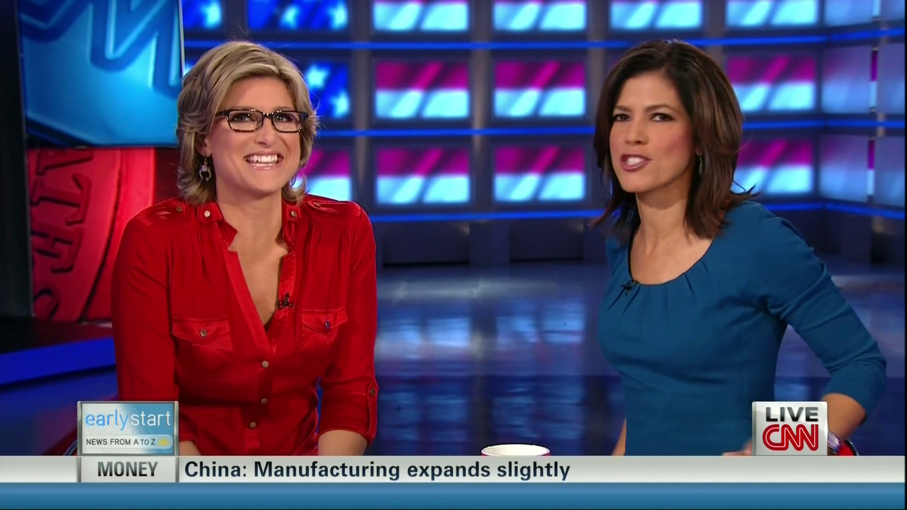 Bikini Spy: Ashleigh Banfield: What's with the cleavage?