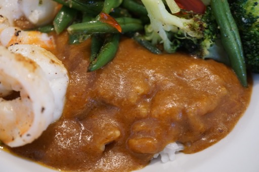 Scallop curry in a pouch レトルト帆立カレー