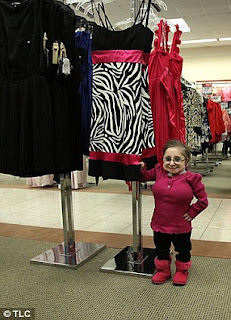 Welcome to Uyi Ehigie's Blog: Meet the world's smallest Siblings!