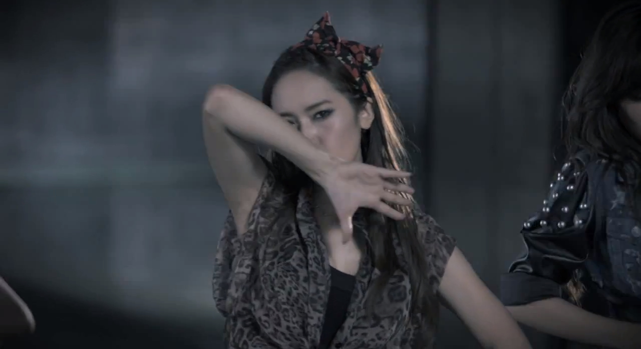 SNSD's "Bad Girl" Makeup Tutorial | neonrouge37