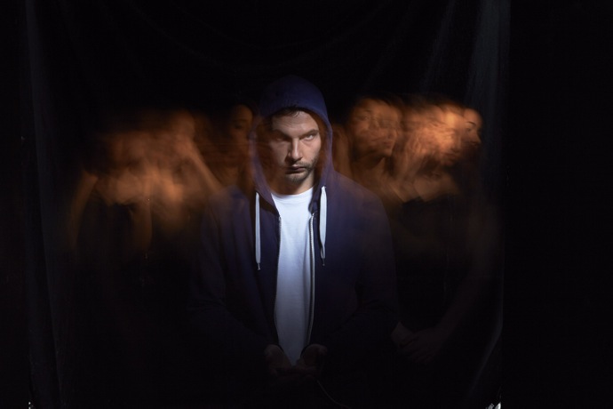 LUSTRO "L'anno della luce" - il NUOVO ALBUM del rapper foggiano - La ...