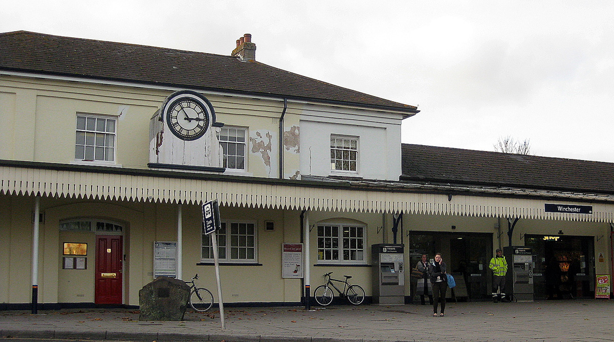 Winchester Light Rail Station