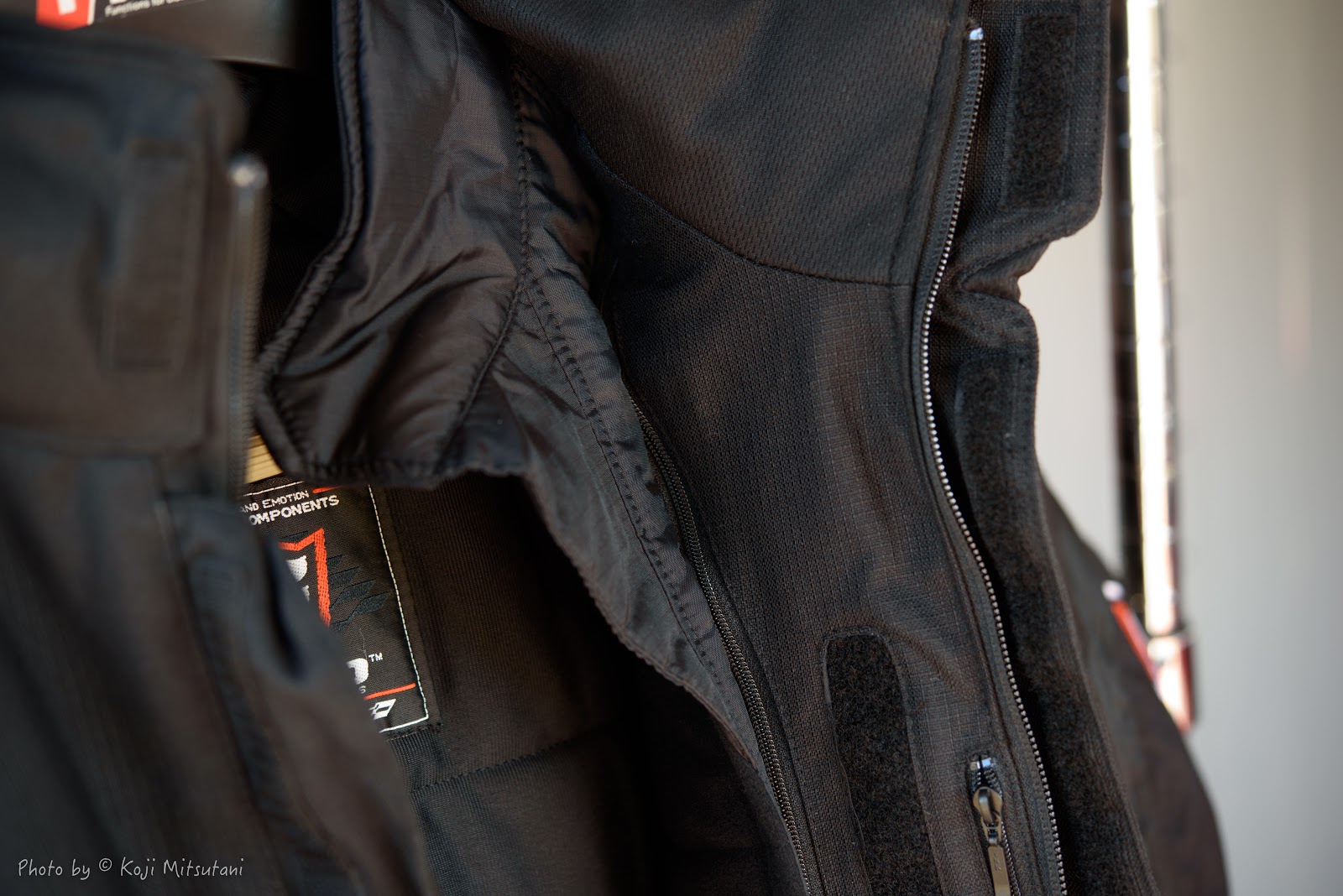 RIDE and SHOOT !!: HYOD STJ614D ST-W SPEED PARKA D3O