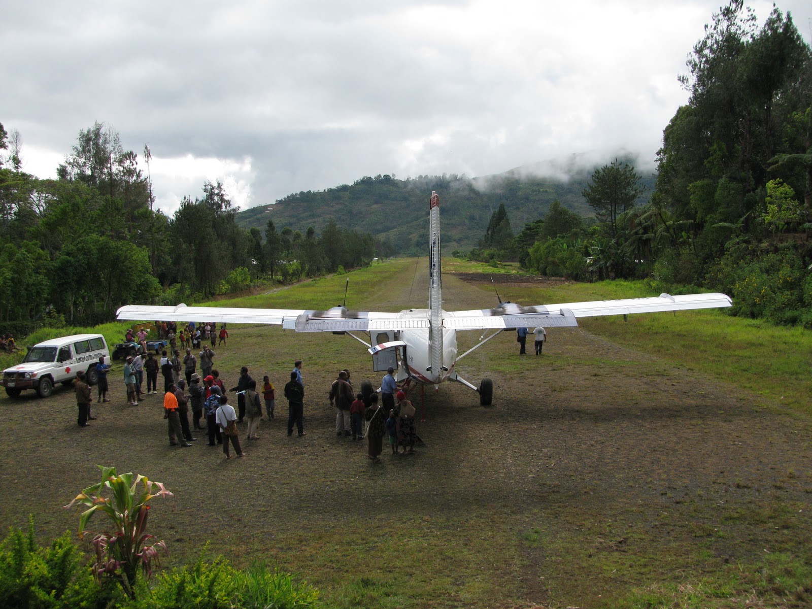 Conwell's Blog: Kompiam, PNG