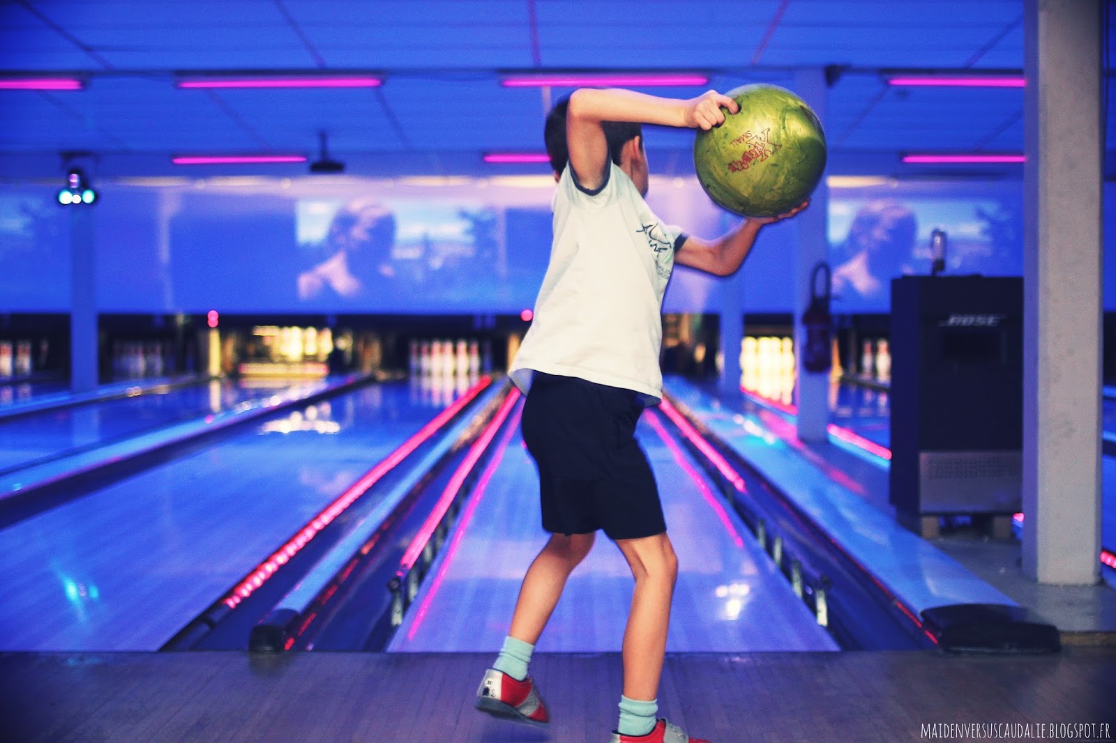 Bowling ! - A way of travel