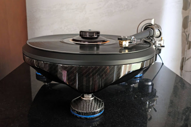 SAT TONEARM AND GRAND PRIX AUDIO MONACO TURNTABLE – M & S | Ultimate ...