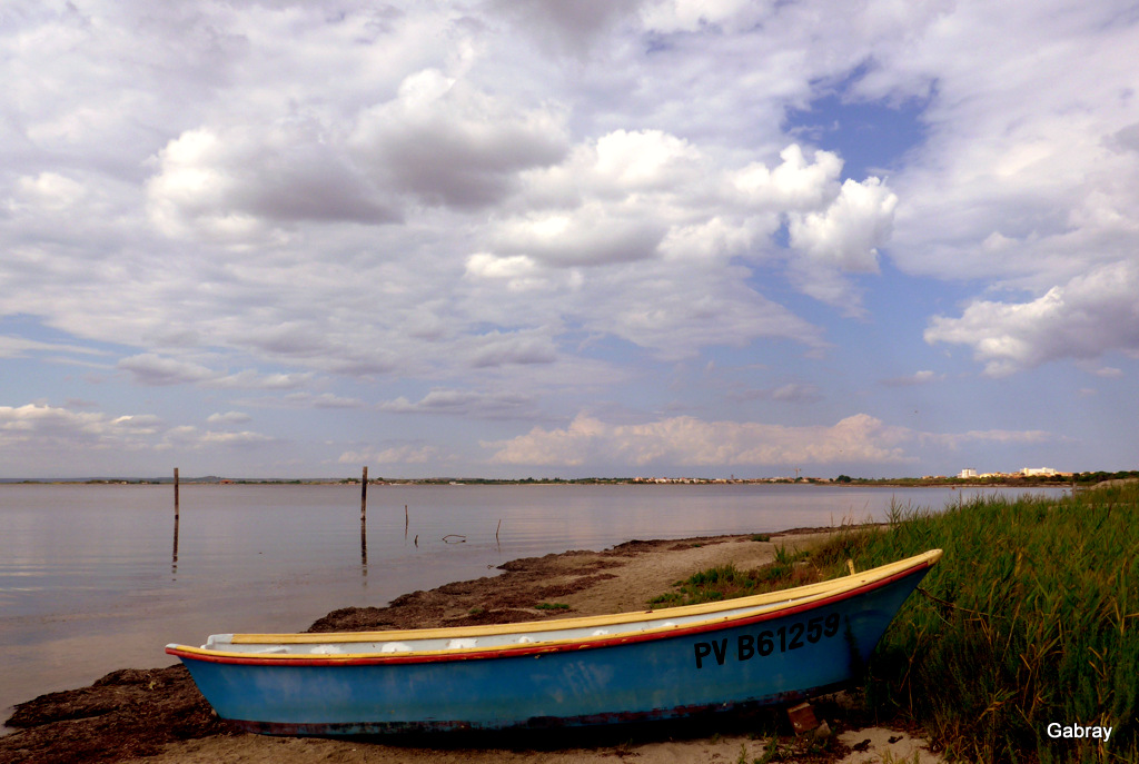 OMBRE & SOLEIL: Barcarès : les barques de l’étang ...