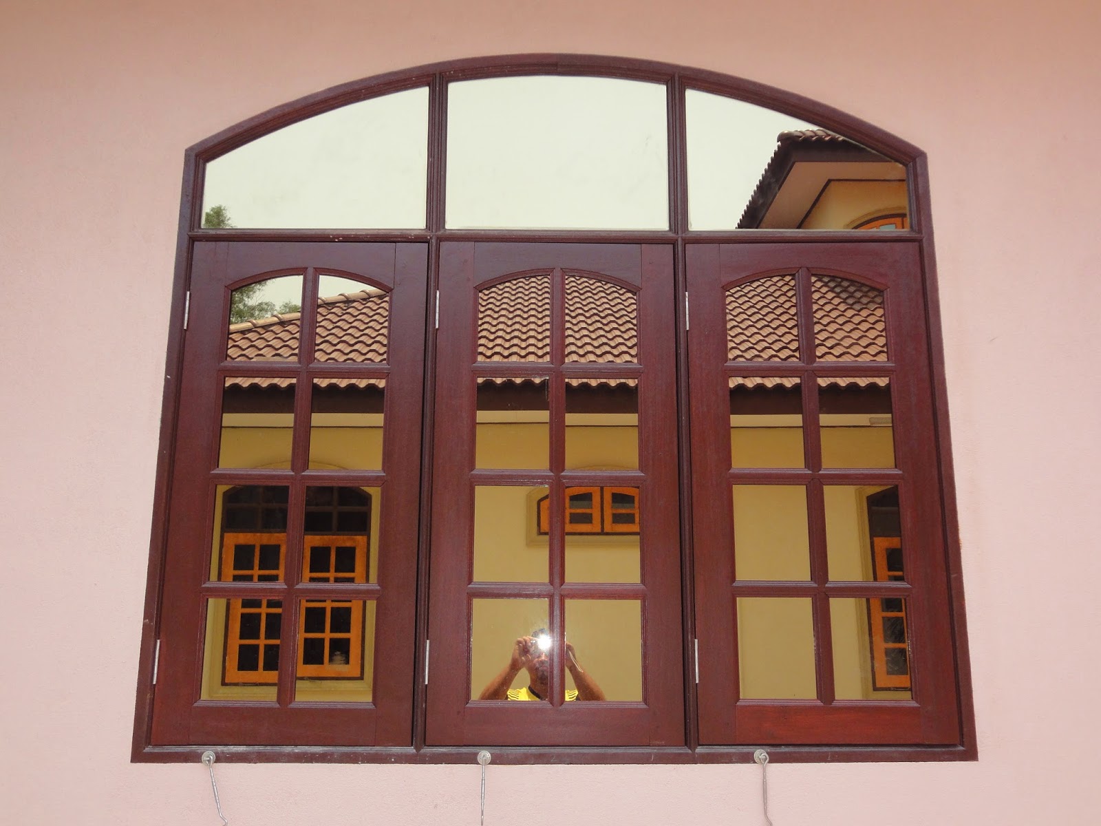 KAYU UKIRAN TERENGGANU: FRAME DAN TINGKAP