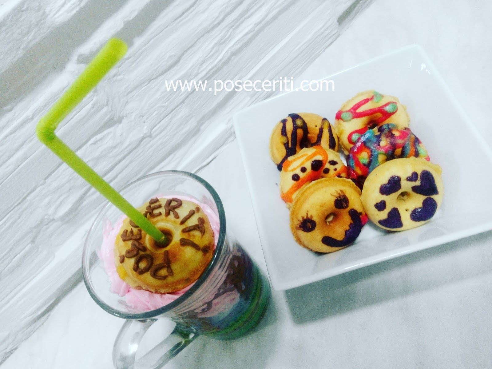 Pošećeriti :: Recepti za torte i kolače : Baked Mini Doughnuts