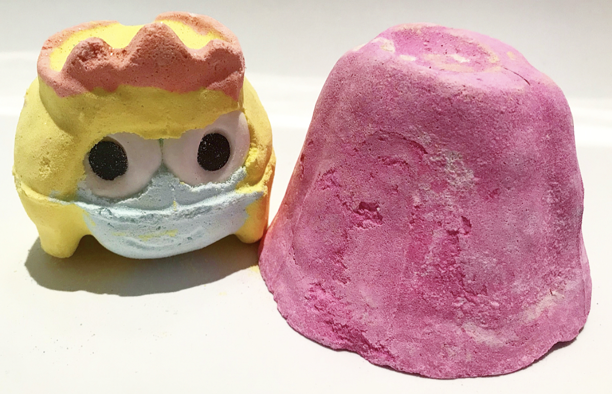 All Things Lush UK: Princess Bomb Bomb Bath Bomb