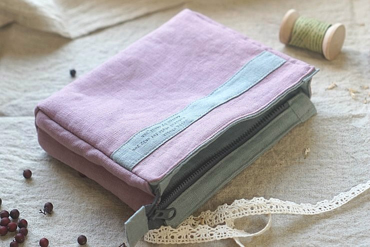 Make Up Bag Tutorial ~ DIY Tutorial Ideas!