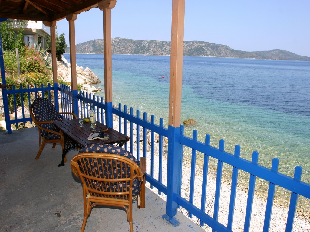 A cottage with views - the Greek islands